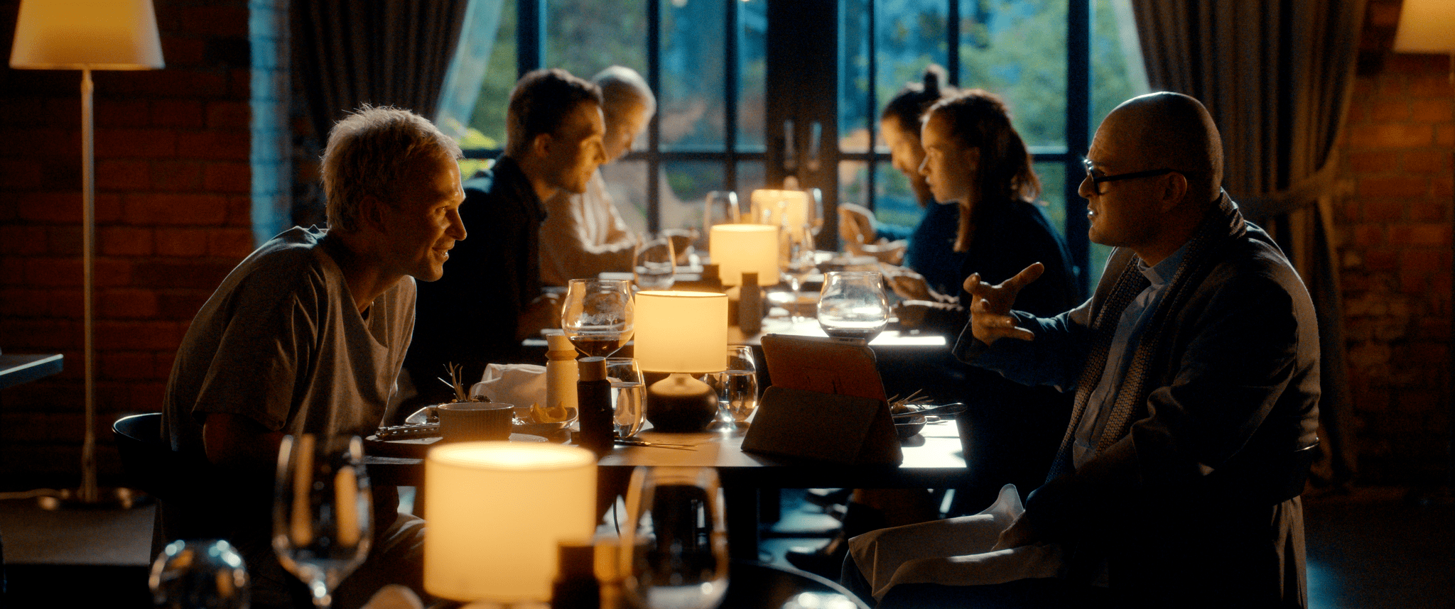 Johnny (2022) - naEKRANIE.pl